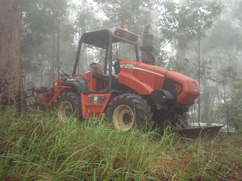 MSW Plant Hire | Trenching Specialists - Trench Diggers - 115hp