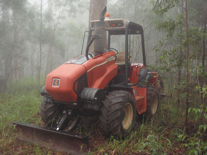 MSW Plant Hire | Trenching Specialists - Trench Diggers - 115hp